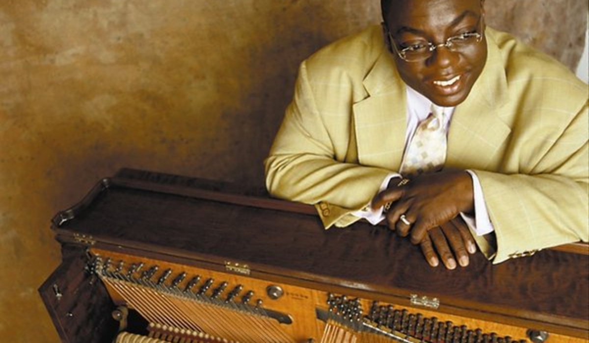 WBSS Media-Cyrus Chestnut