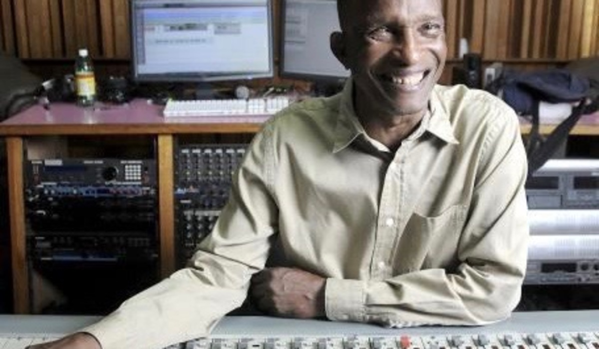 WBSS Media-Clive Hunt