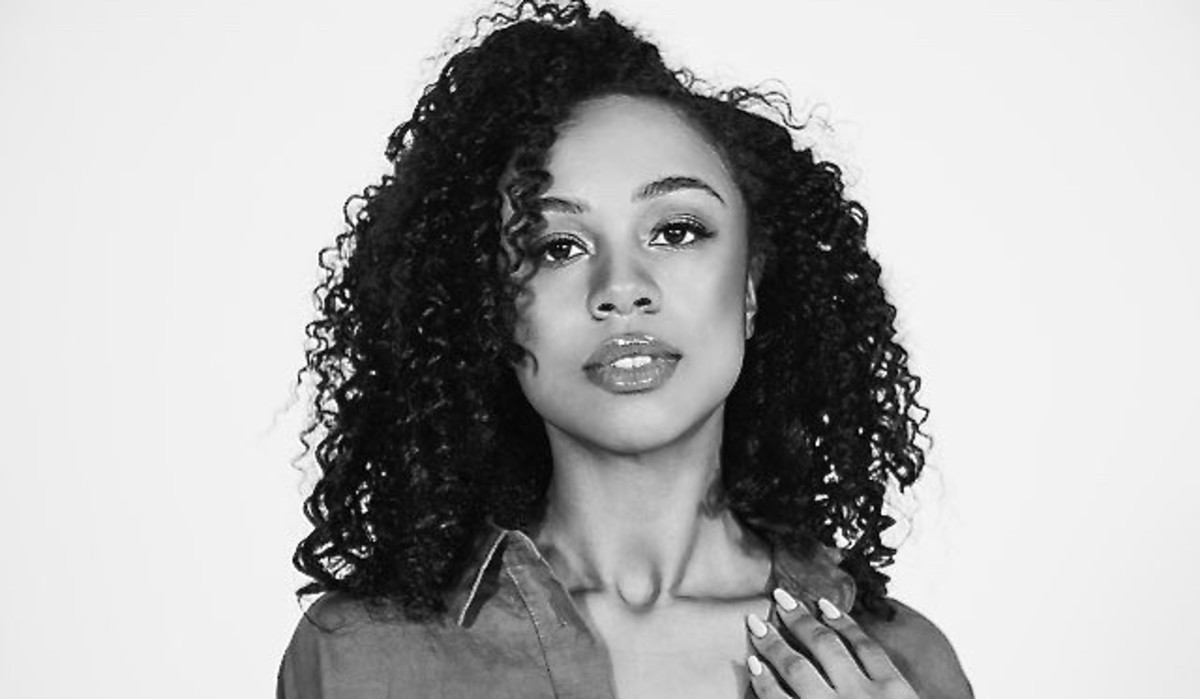 WBSS Media-LISTEN.EMERGINGTALENT: AMY STEELE delivers an intimate cover ...