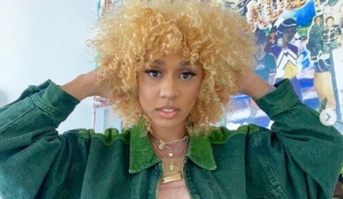 WBSS Media-LIVEWATCH.EMERGINGTALENT: Enigmatic singer-songwriter ...