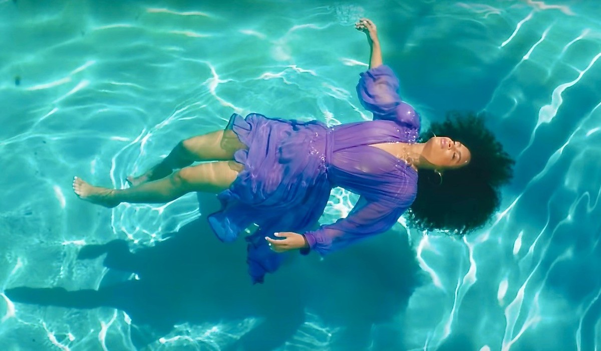 WBSS Media-WATCH. EMERGINGTALENT: NICOLE BUS unveils her cool visuals ...