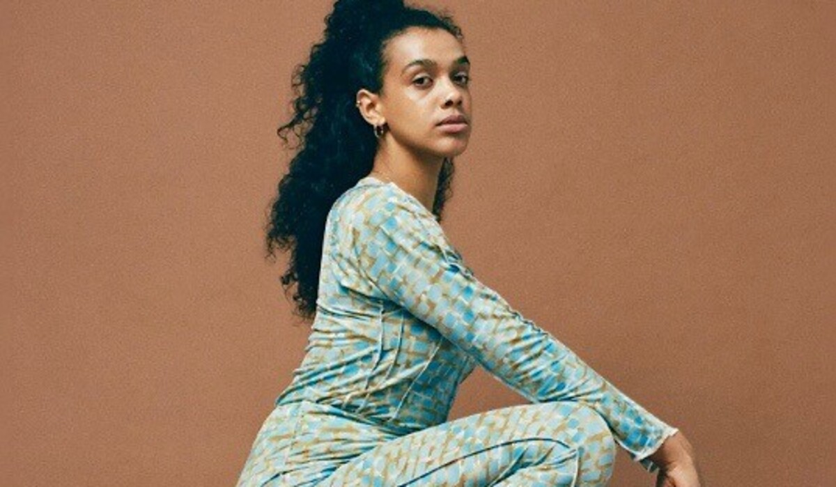 WBSS Media-WATCHFRESH.EMERGINGTALENT: RUBY FRANCIS gets it done in new single, "PROCRASTINATE".