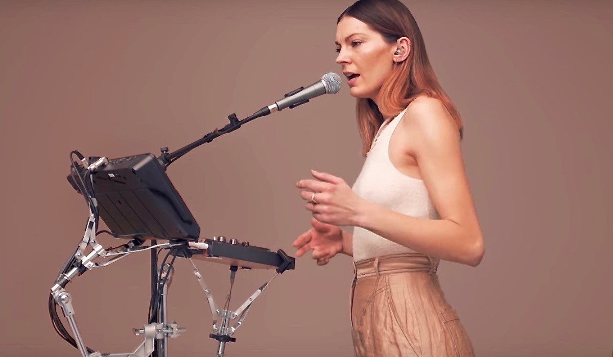 WBSS Media-LIVEWATCH.EMERGINGTALENT: ROSIE LOWE performs latest single ...